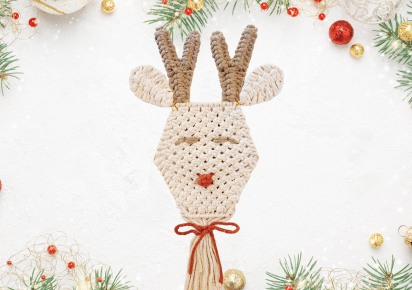 How to Make a "Rudolph the RED-NOSED Reindeer" Macrame Wall Hanging ...
